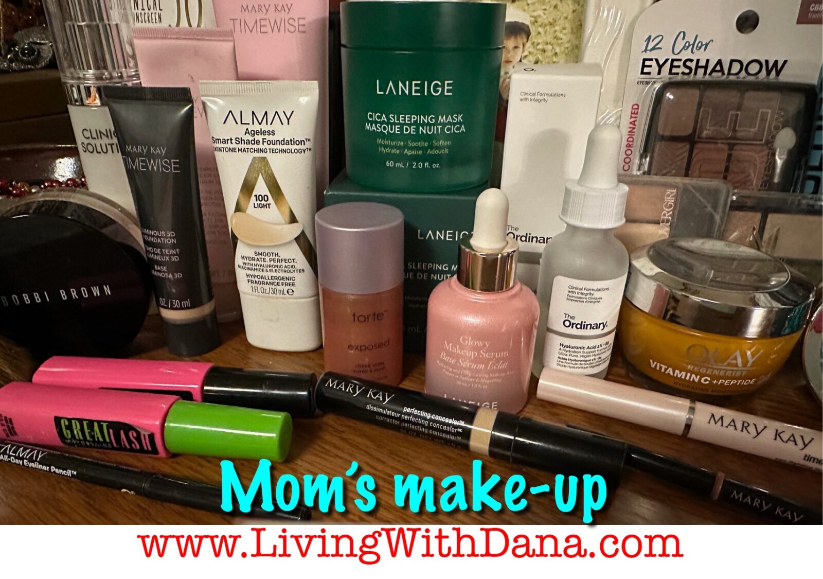 Make-up part 1: What my mother has in her make-up bag - Living with Dana